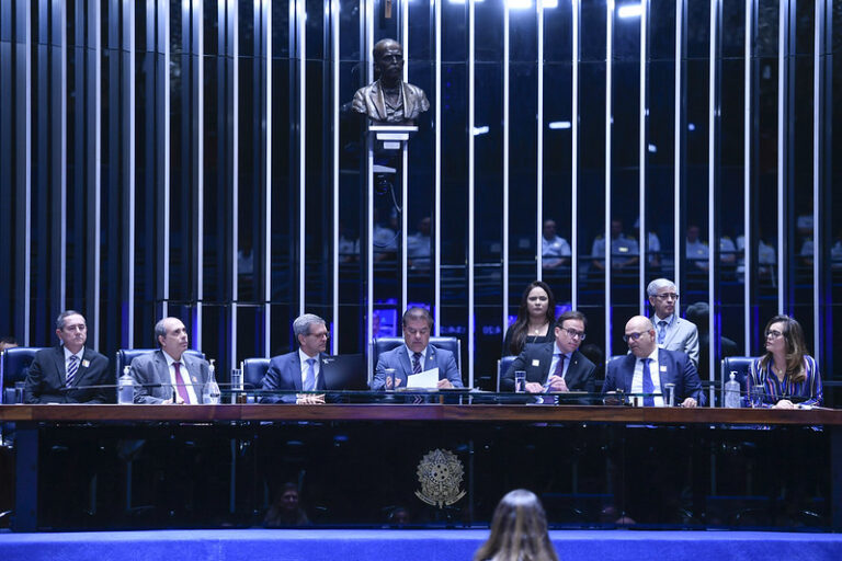 Presidente do TRF6 participa de homenagem à AJUFE no Senado e destaca ...